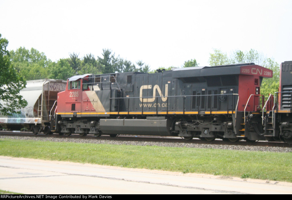 CN 2285
